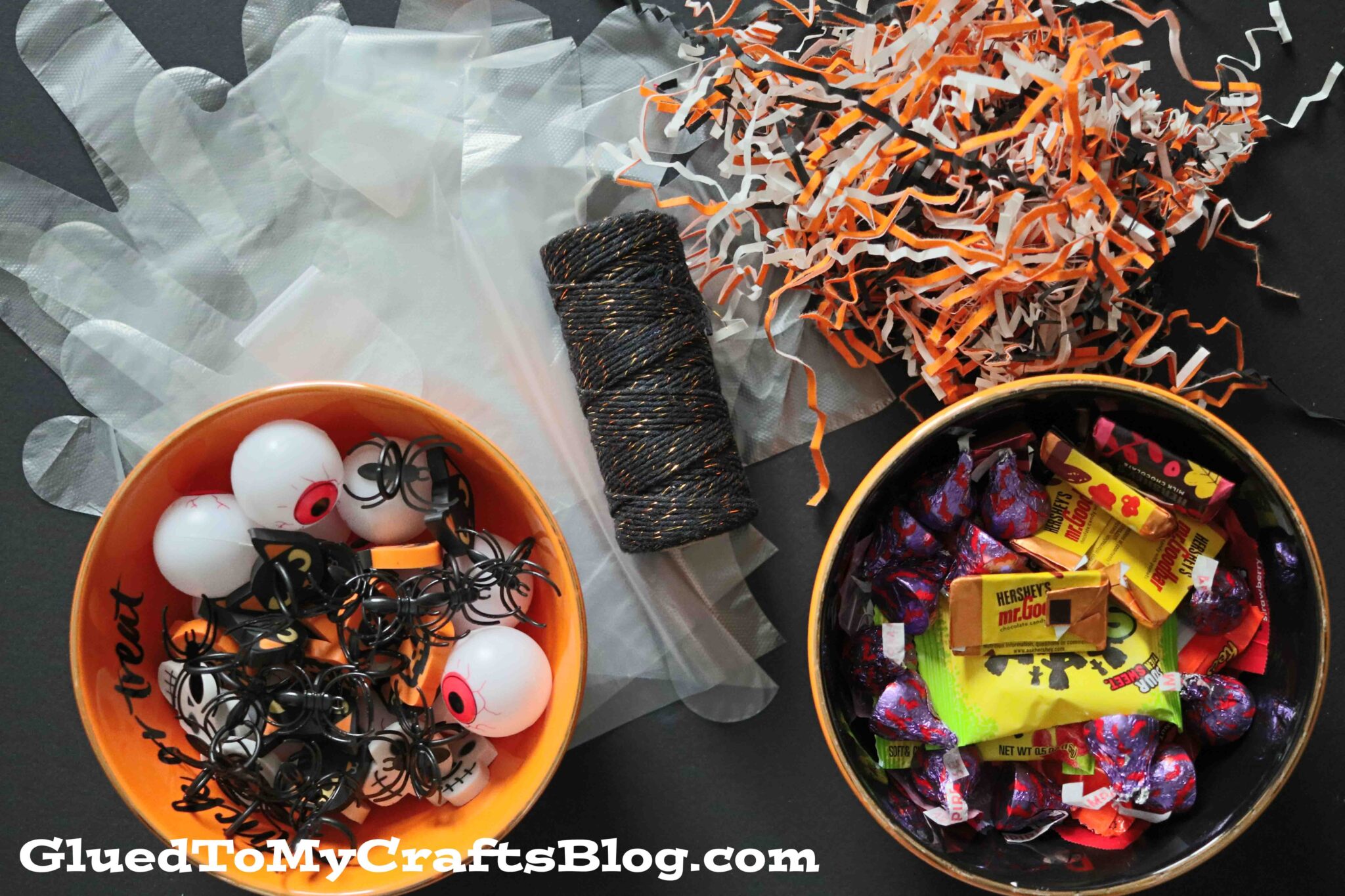 How to Make Monster Hand Treat Bags for Halloween