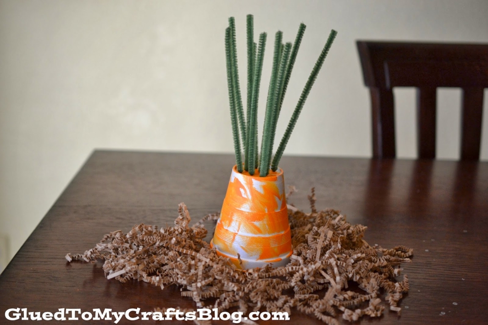 Fun Spring Pipe Cleaner & Styrofoam Cup Carrot Craft for Kids