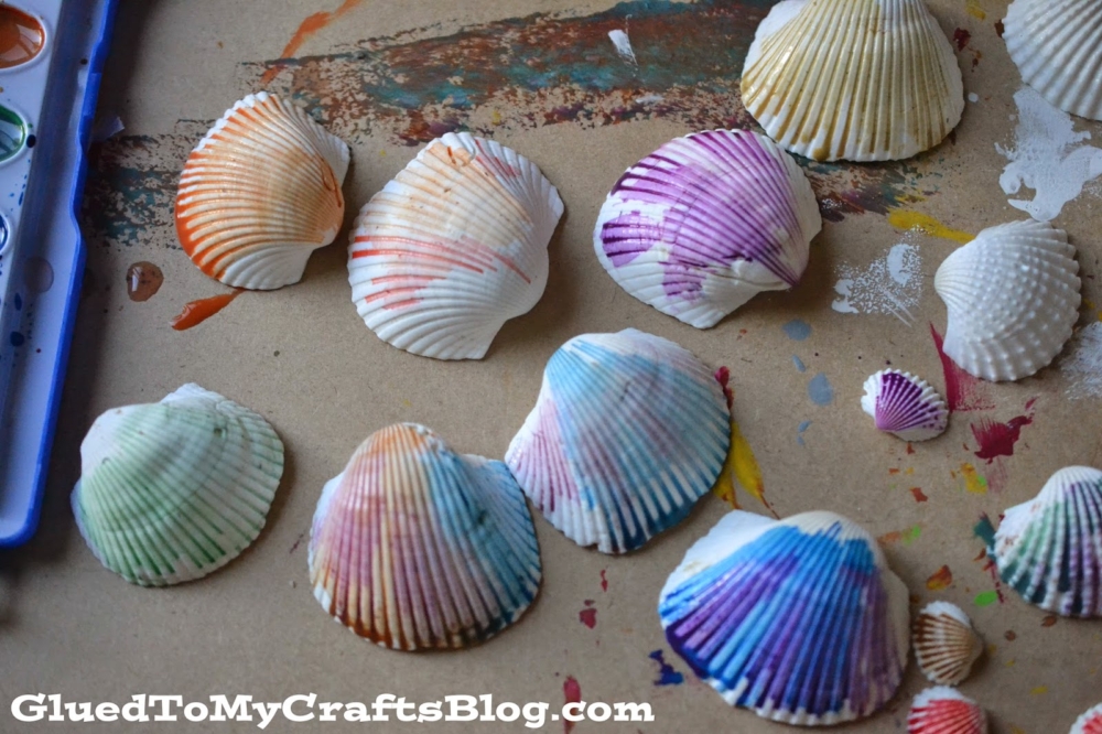 DIY Watercolor Seashell Frame Craft
