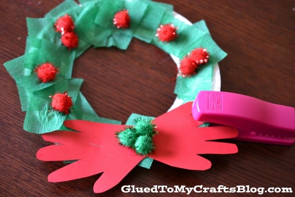 Paper Plate Christmas Wreath