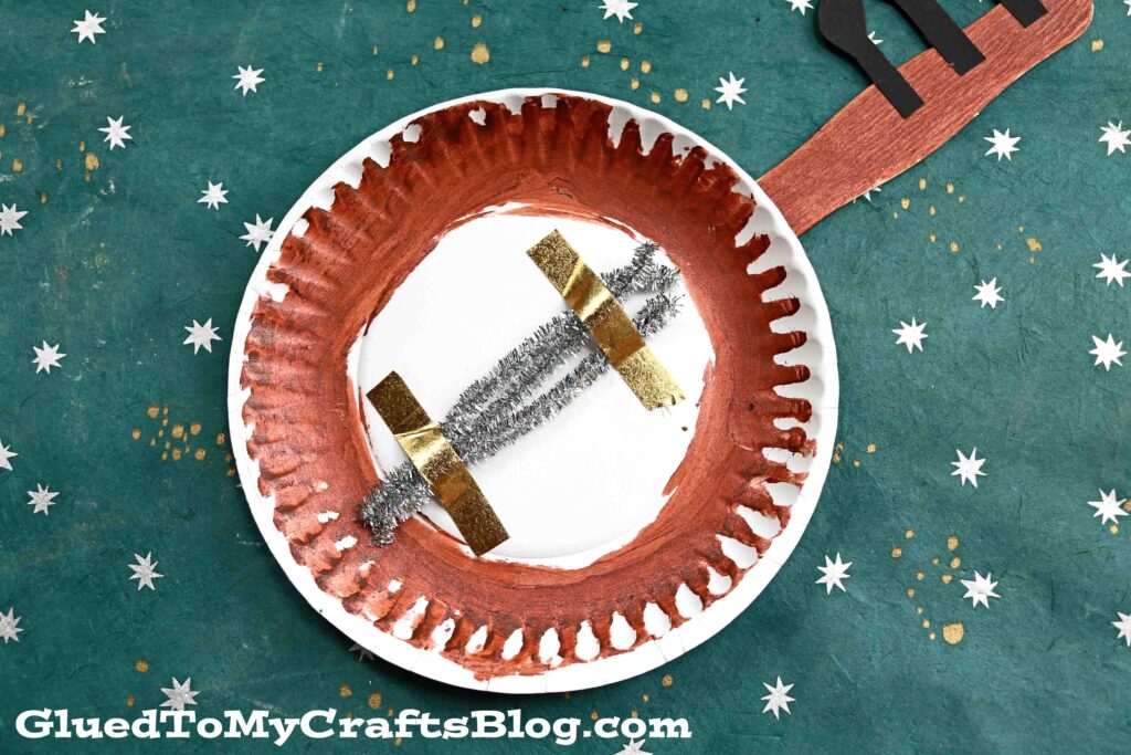 Paper Plate Banjo - Pretend Instrument Craft Idea