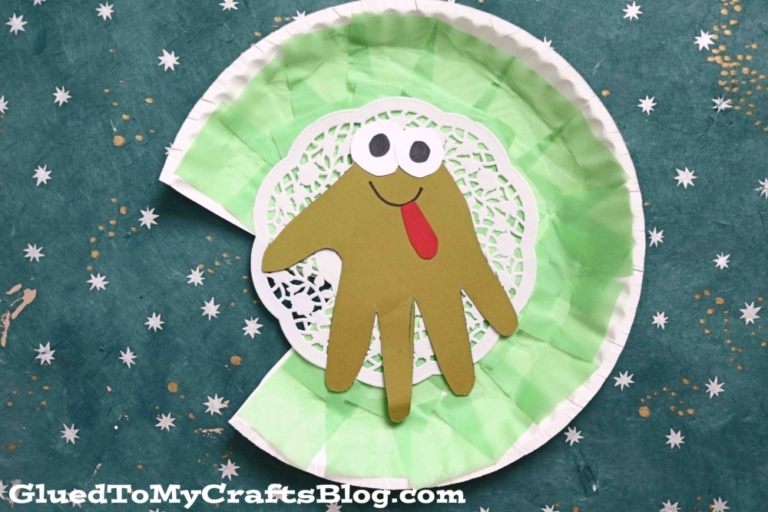 Paper Plate Lily Pad w/Handprint Frog Craft Idea