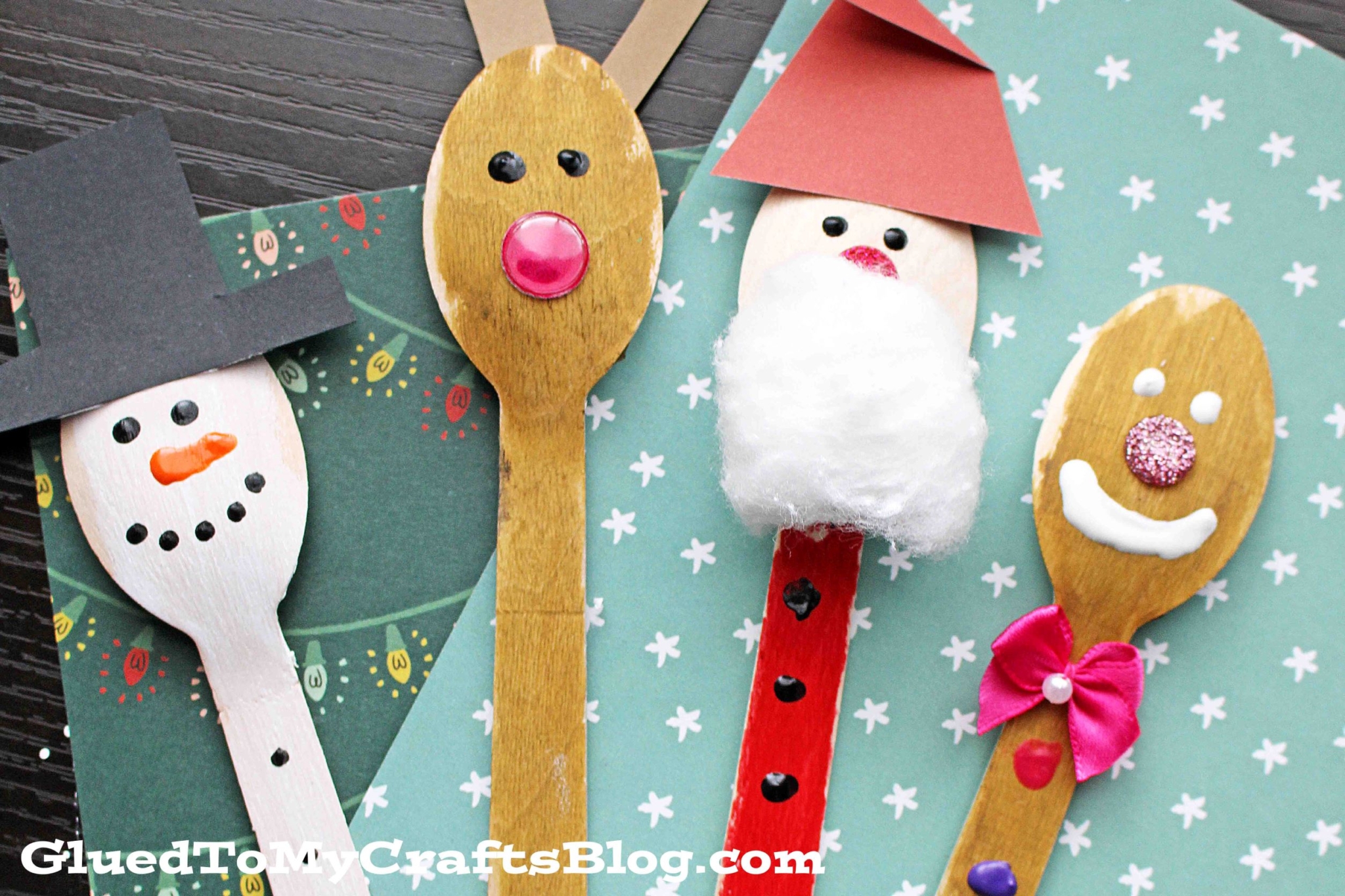 Wooden Spoon Christmas Friends