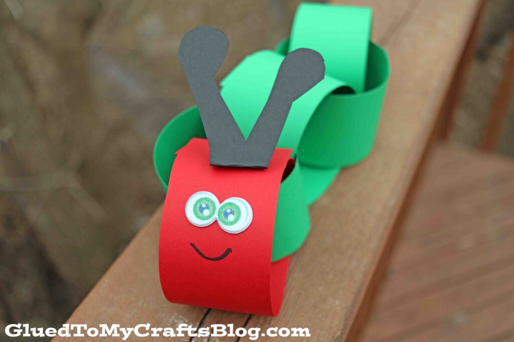 Paper Chain Caterpillar