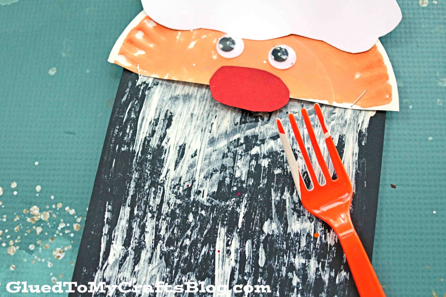 Fork Painted Santa Beard Craft For Christmas