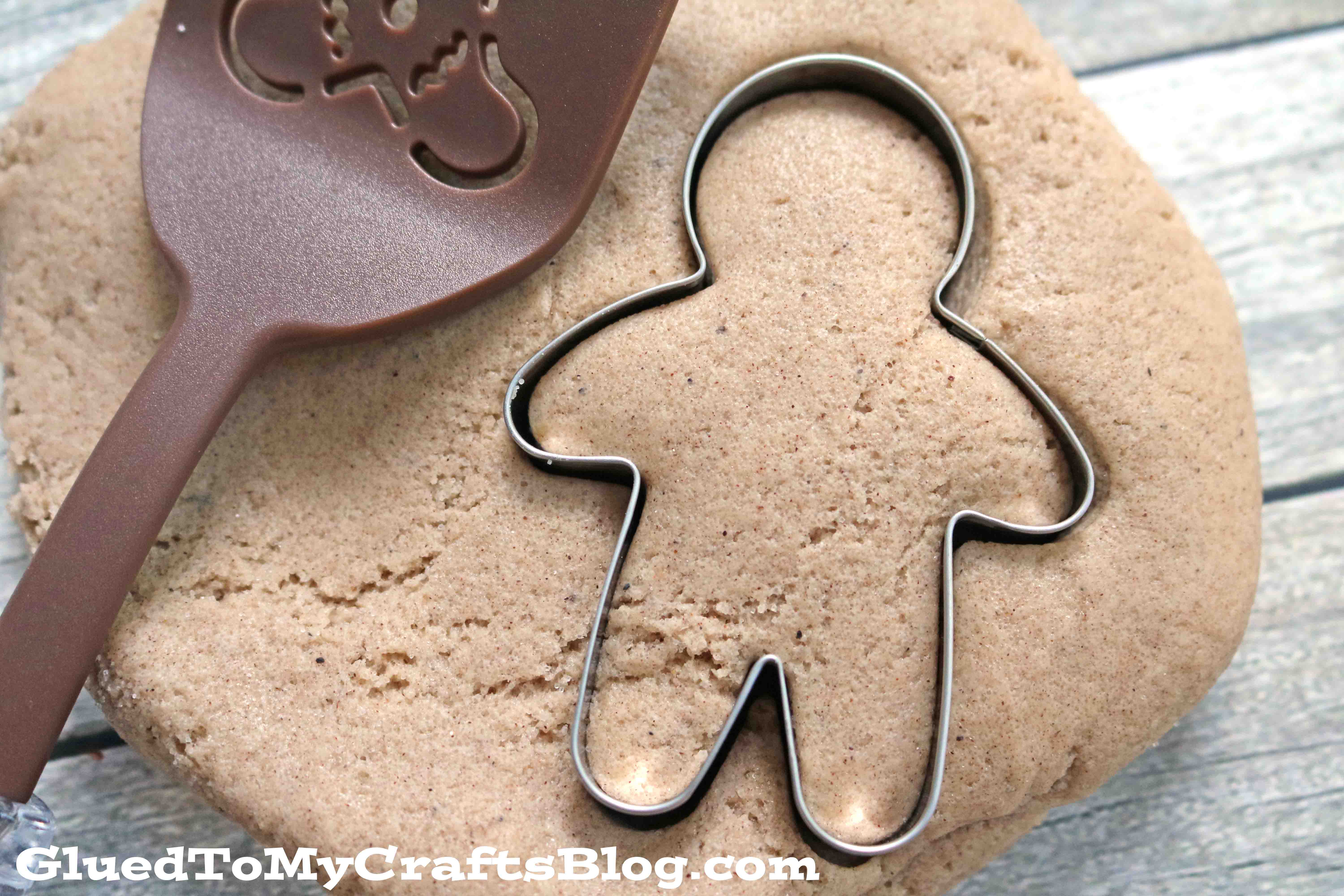 No Cook Gingerbread Scented Playdough Recipe Tutorial
