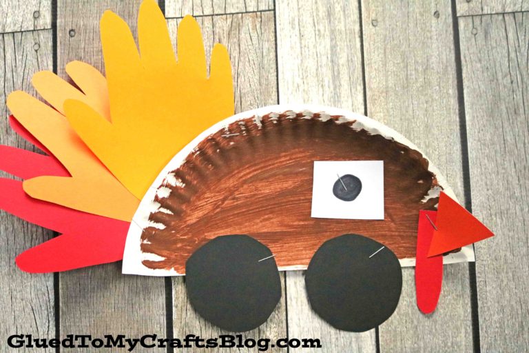 Paper Plate Turkey Cars w/Handprint Feathers