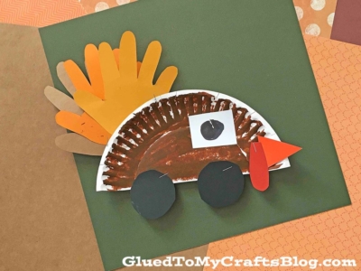 Paper Plate Turkey Cars w/Handprint Feathers