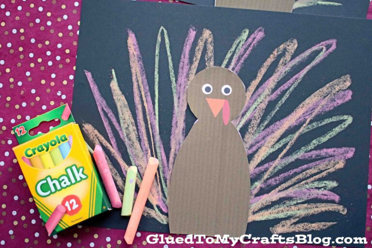 Paper Chalk Art Turkey Craft Idea