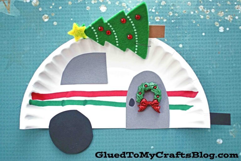 Paper Plate Christmas Camper Craft Idea