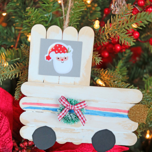 Paper Plate Peppermint Candy Craft