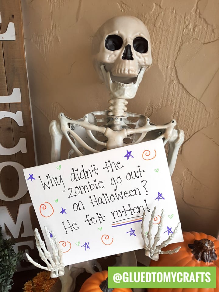Joe The Skeleton - Dad Jokes For Halloween