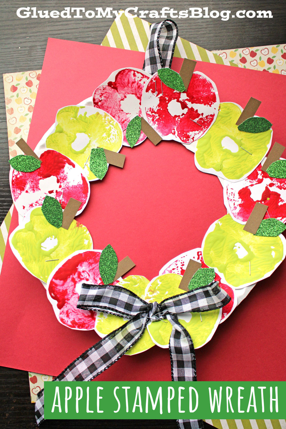 Apple Stamped Wreath Craft Idea For Kids