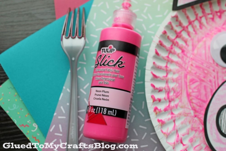 Fork Painted Pig Craft Idea For Kids