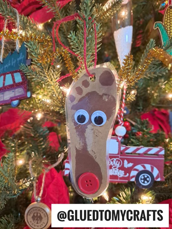 Creative Christmas Handprint & Footprint Keepsake Ideas