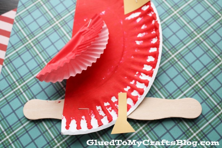 Paper Plate Cardinal Craft Idea