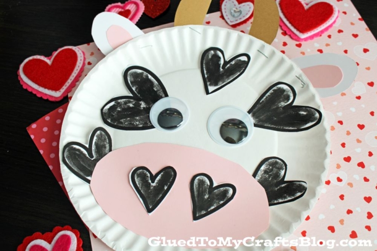 Moo-velous Paper Plate Cow Craft