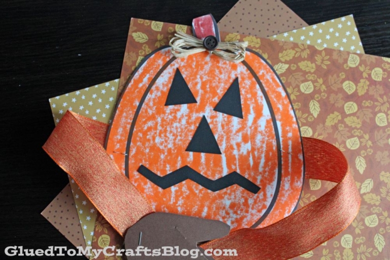 Handprint Jack-O-Lantern Pumpkin Hug