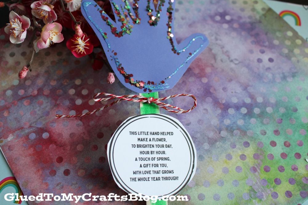 Easy Handprint Flower Craft with Poem – Perfect Spring DIY for Kids ...
